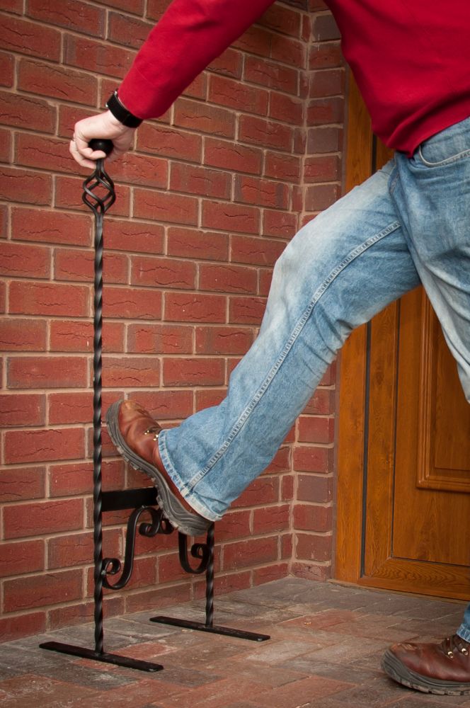 “Thomason” Tudor styled free standing boot scraper | Black Country ...
