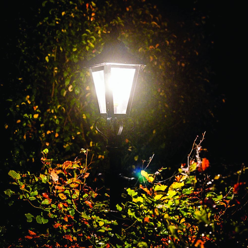 Victorian Lamp Post - Black 2.3m | Black Country Metalworks