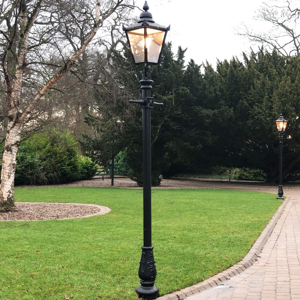 Victorian Lamp Post - Black 3.2m | Black Country Metalworks