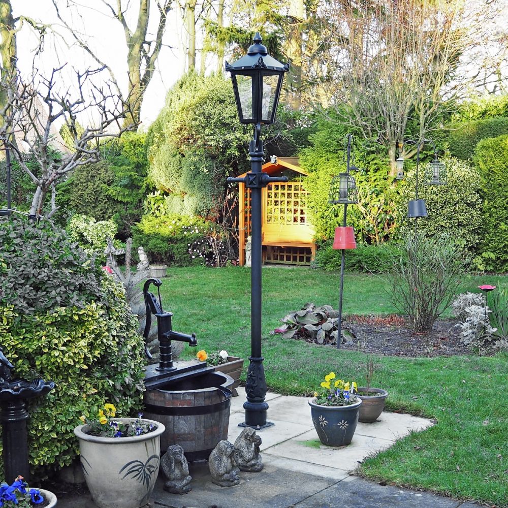 Victorian Lamp Post - Black 2.3m | Black Country Metalworks