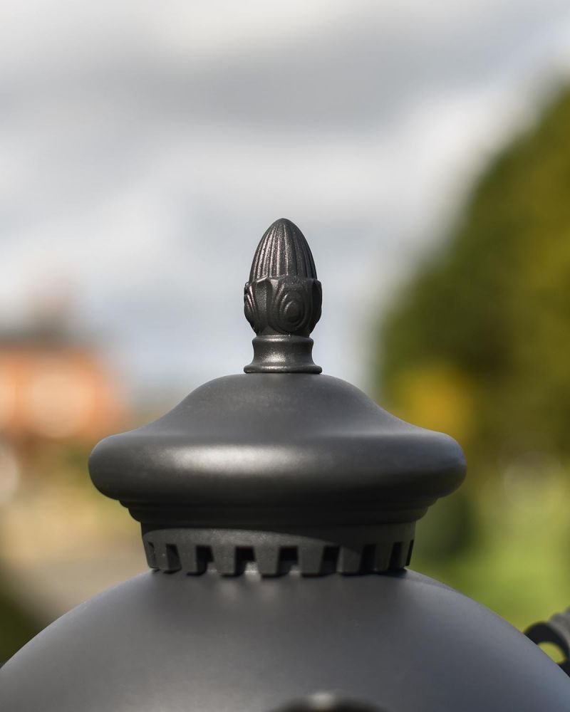 "Longthorpe" Black Traditional Lamp Post - 2.6m | Black Country Metalworks