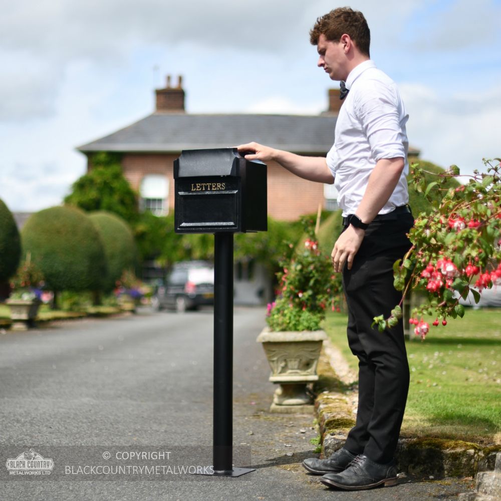 “Royal Farringdon” Black Post Box Complete With Stand | Black Country ...