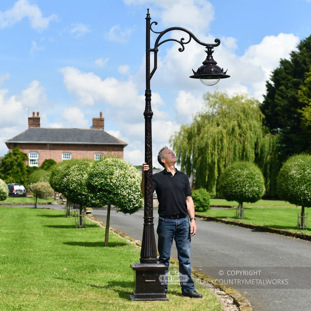 "Lord Regus" Antique Brown Ornate Gothic Cast Iron Lamp Post 2.5m ...