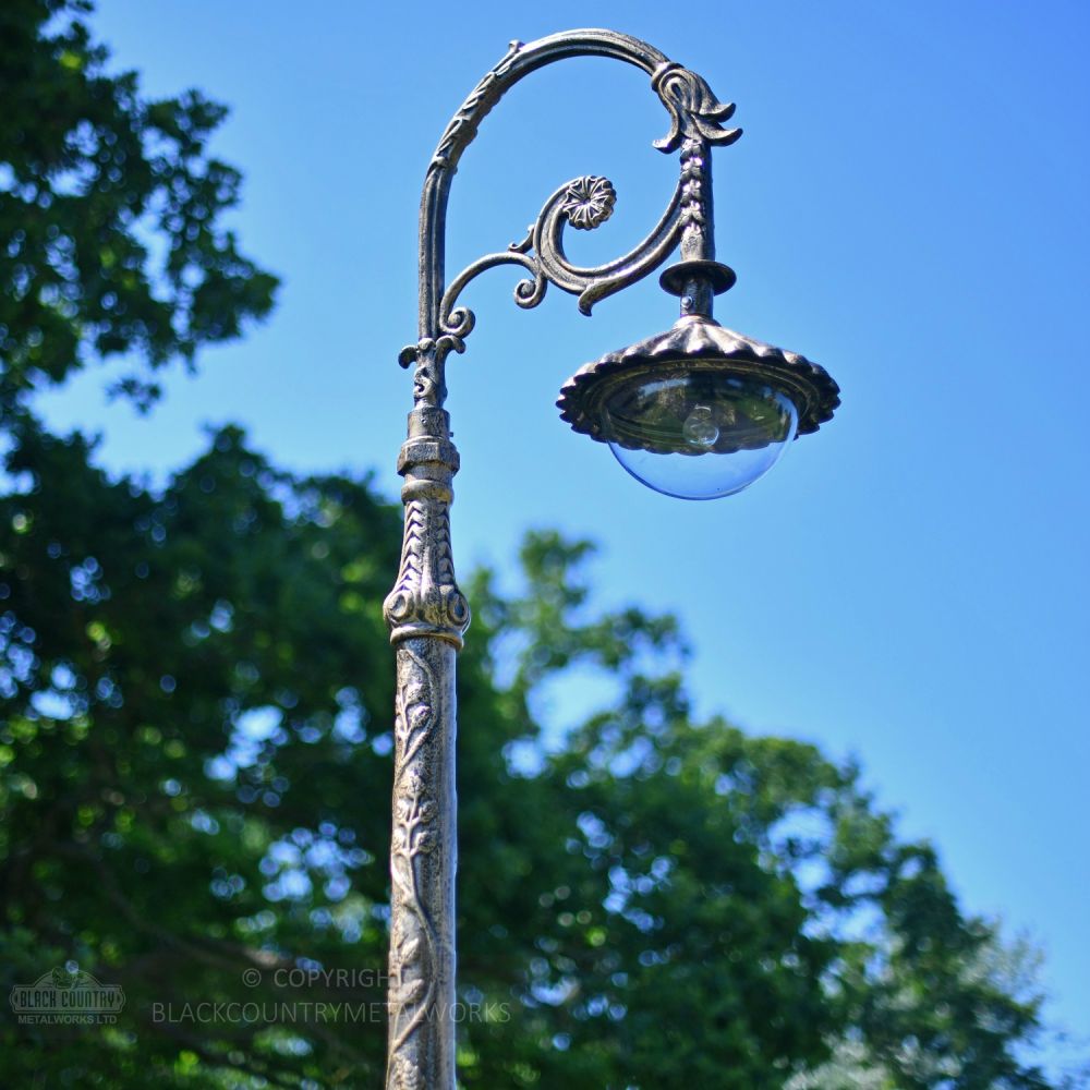 "Lady Oralie" Antique Gold Deluxe Cast Iron Victorian Lamp Post 3.1m ...