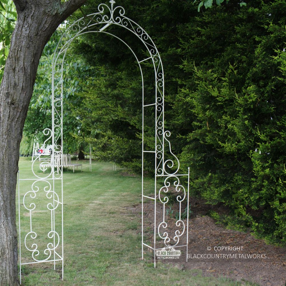 ’Geraldine’ Rose arch | Black Country Metalworks