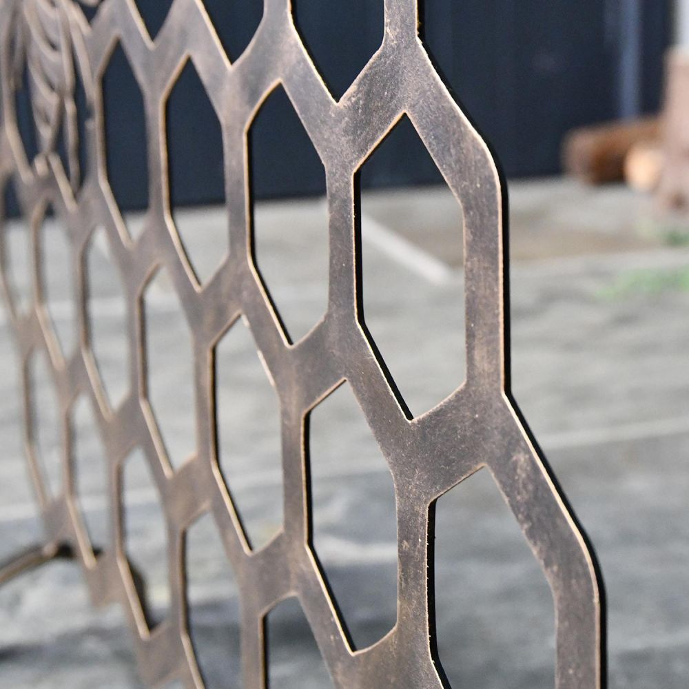 Bee & Hive Fire Guard | Black Country Metalworks