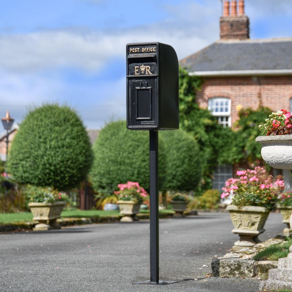 Black & Gold "Newland" Elizabeth Regina Post Box with Stand | Black ...