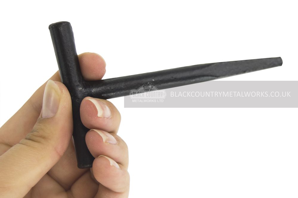 Black Iron Carriage Key | Black Country Metalworks