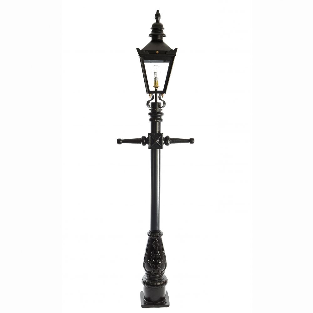 “Portrait” Minature Victorian Lamp Post | Black Country Metalworks