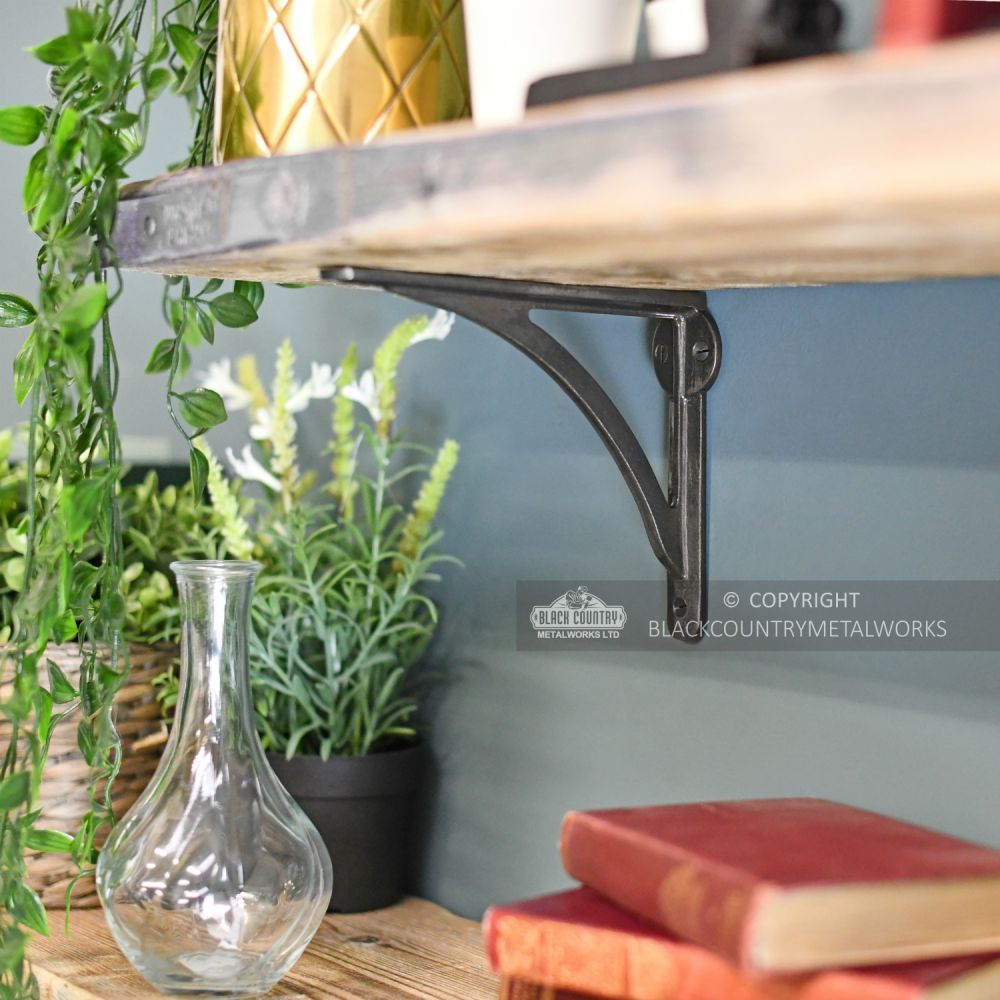 Natural Iron Curved Shelf Bracket 14 x 18cm | Black Country Metalworks