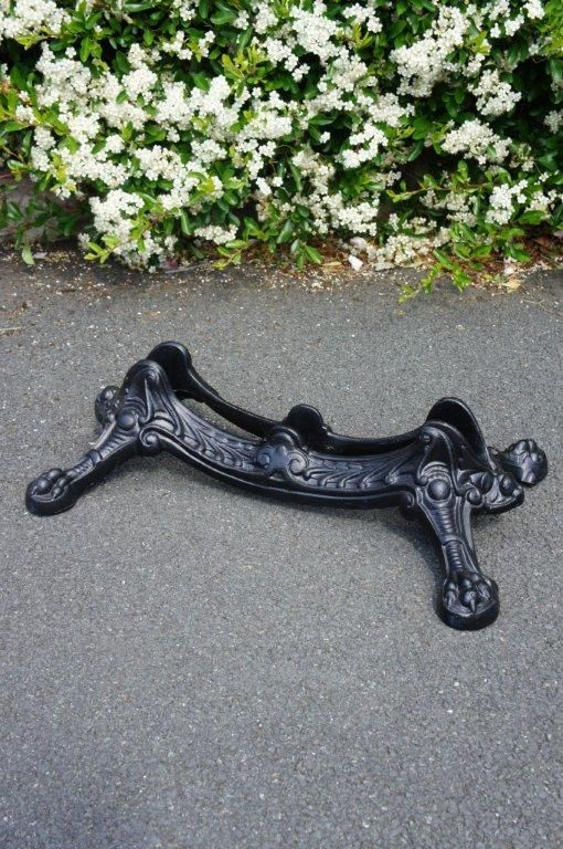 Cast Iron Bike Holder | Black Country Metalworks