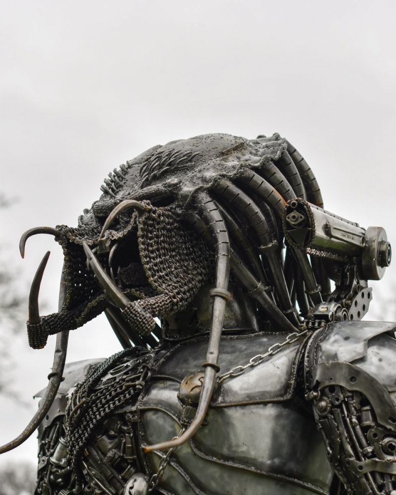 Large Recycled Metal Parts Extraterrestrial Sculpture - 2.4m | Black ...