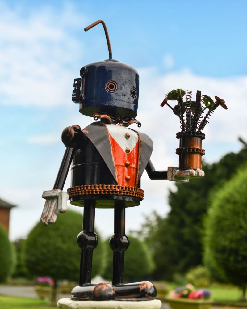 Sitting Robot Recycled Metal Sculpture | Black Country Metalworks