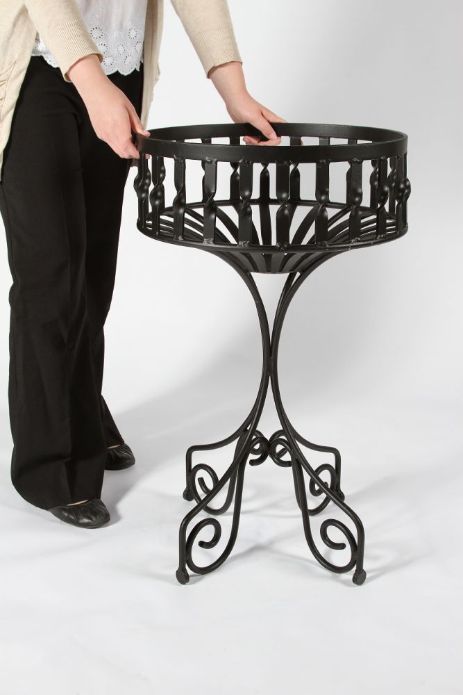 “Lavinia” Iron Garden Planter | Black Country Metalworks