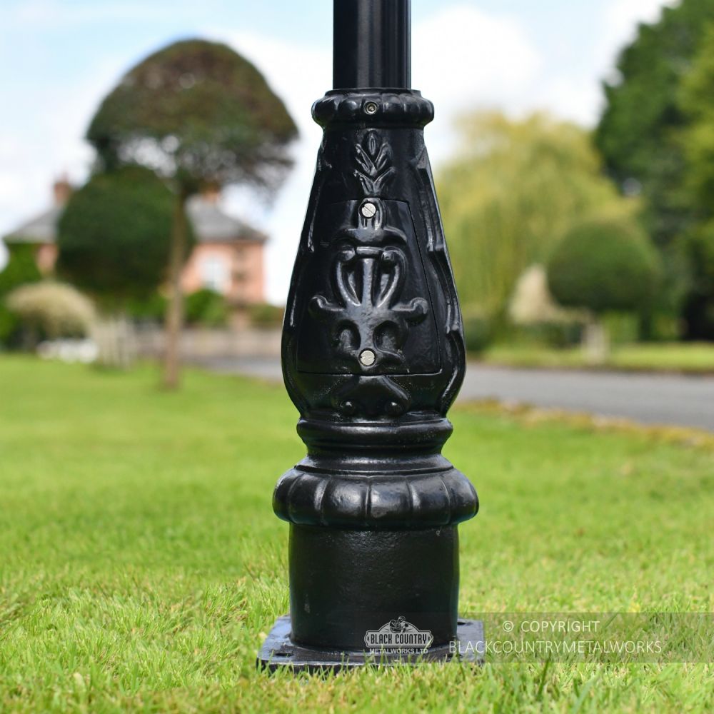 Harrogate Garden Lamp Post - 2.2m - Best Seller | Black Country Metalworks