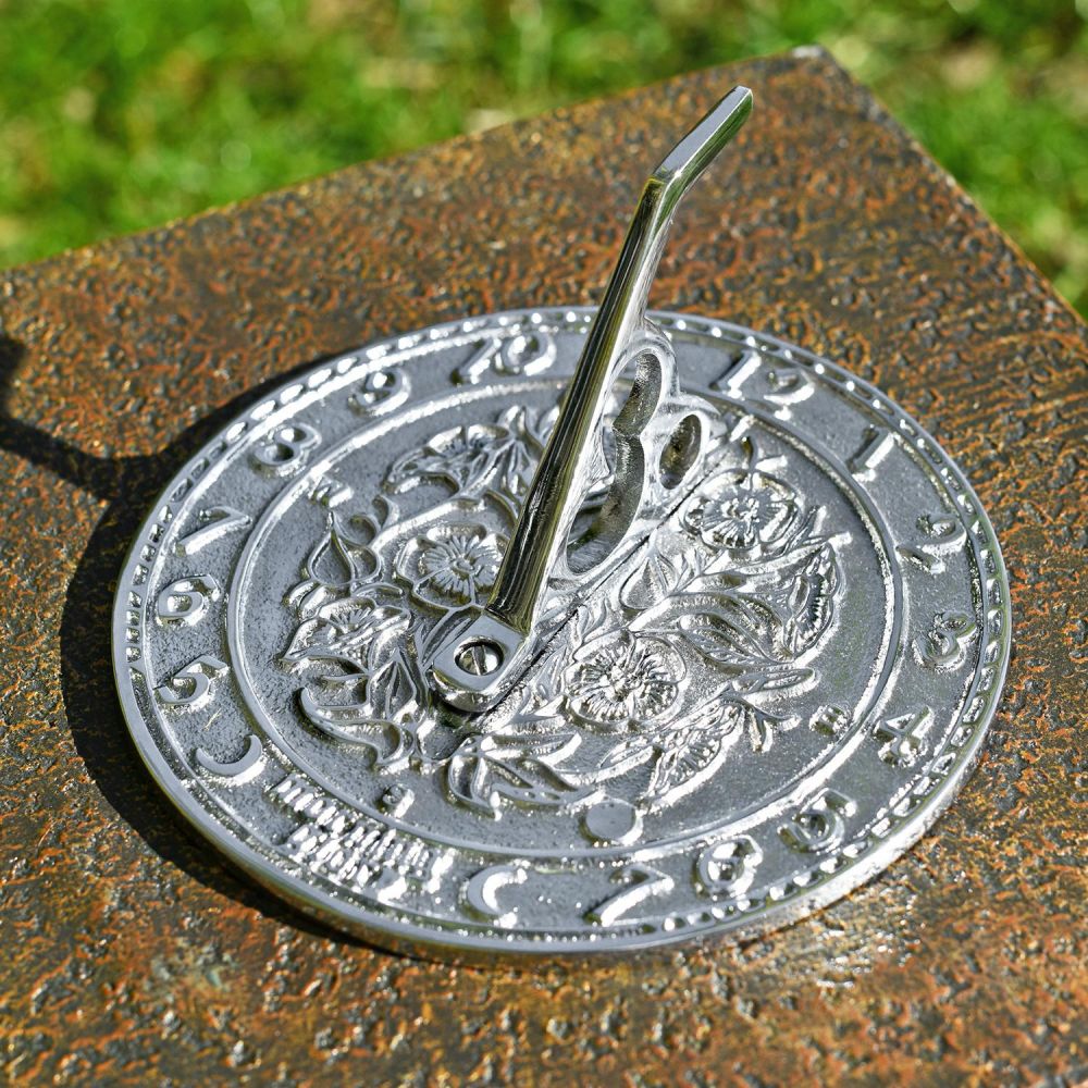 Garden Sundials | Black Country Metalworks