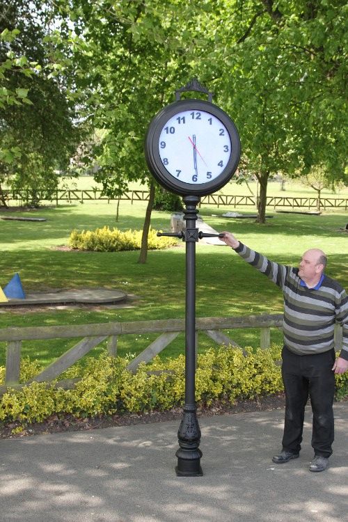 Lamp post clock | Black Country Metalworks