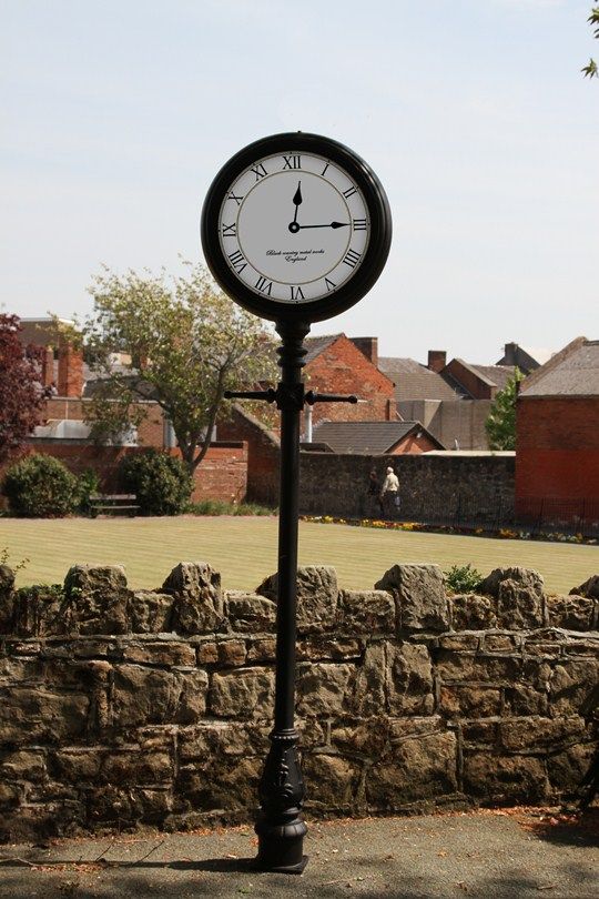 Lamp post clock | Black Country Metalworks