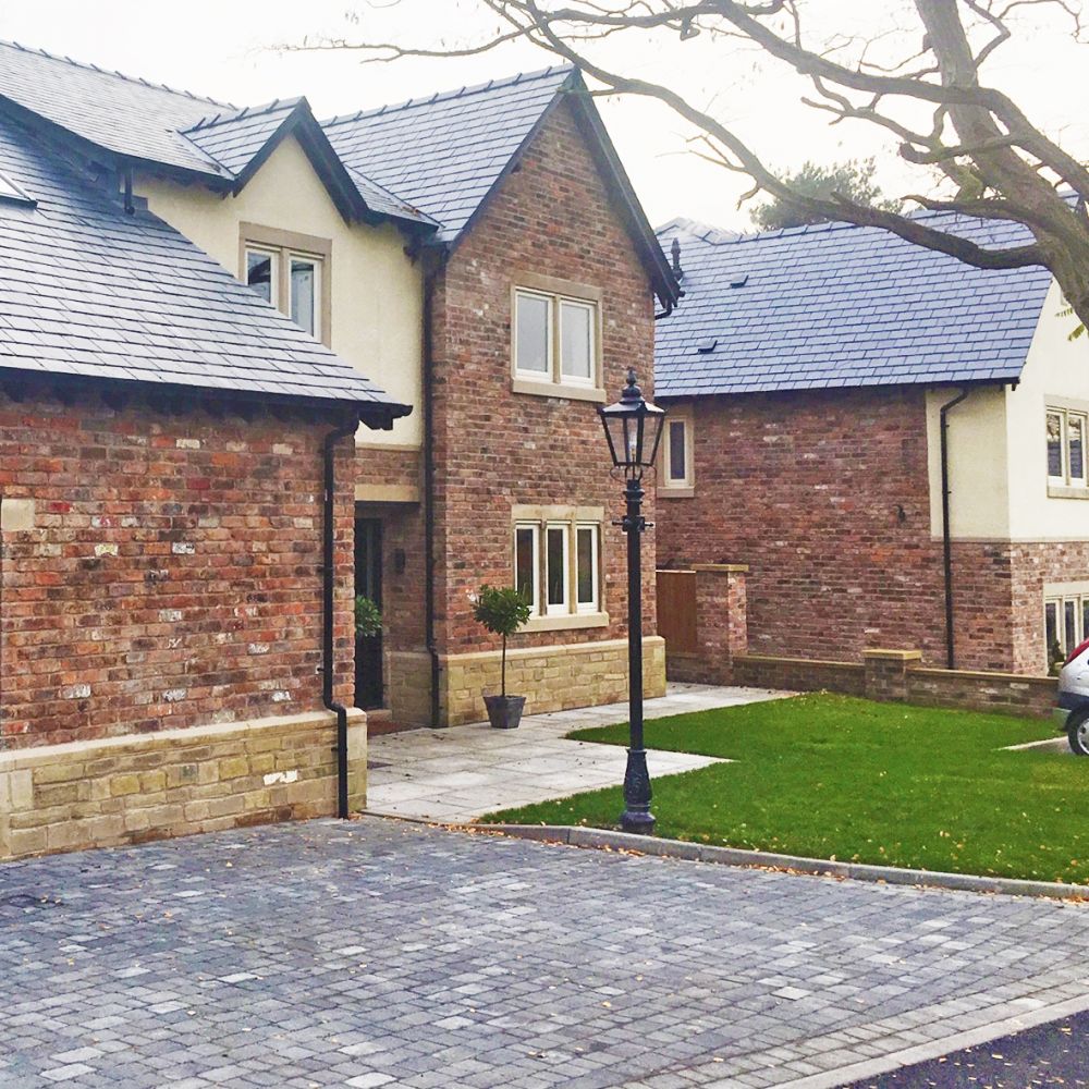 Victorian Lamp Post - Black 3.2m | Black Country Metalworks