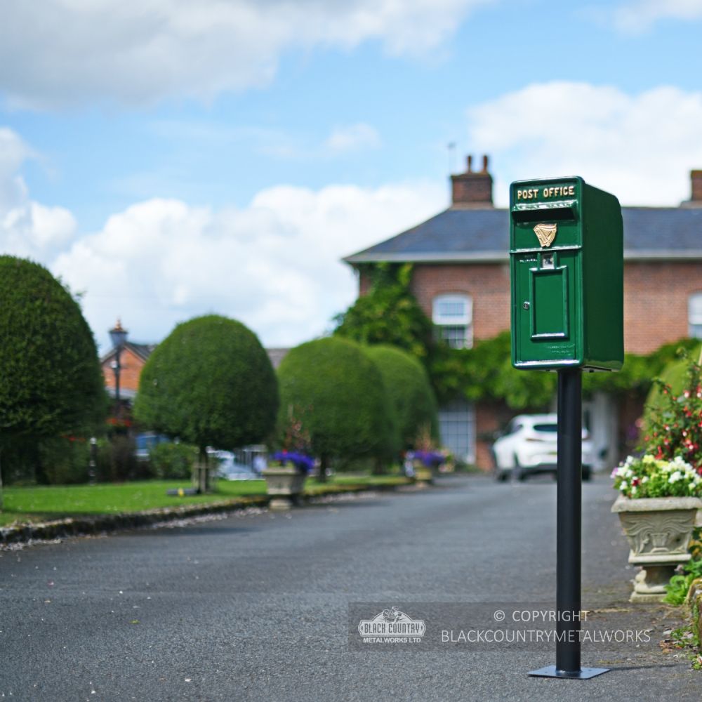 Irish Harp Post and Parcel Box With Column | Black Country Metalworks