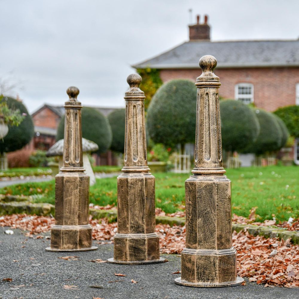 Bollards & Chains | Cast Iron Bollards & Spiked Chain | Black Country ...