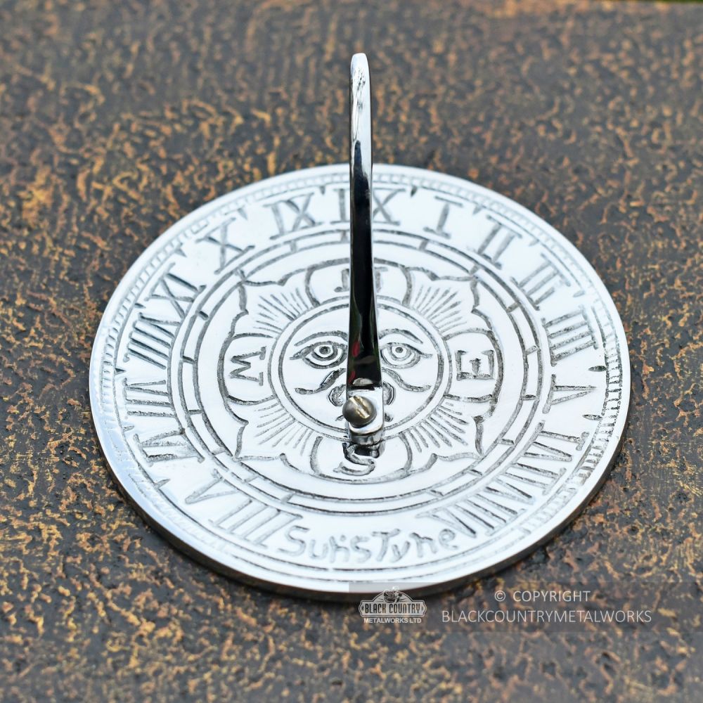 Bright Chrome 'Suns Tyne' Mini Sundial - 95mm | Black Country Metalworks