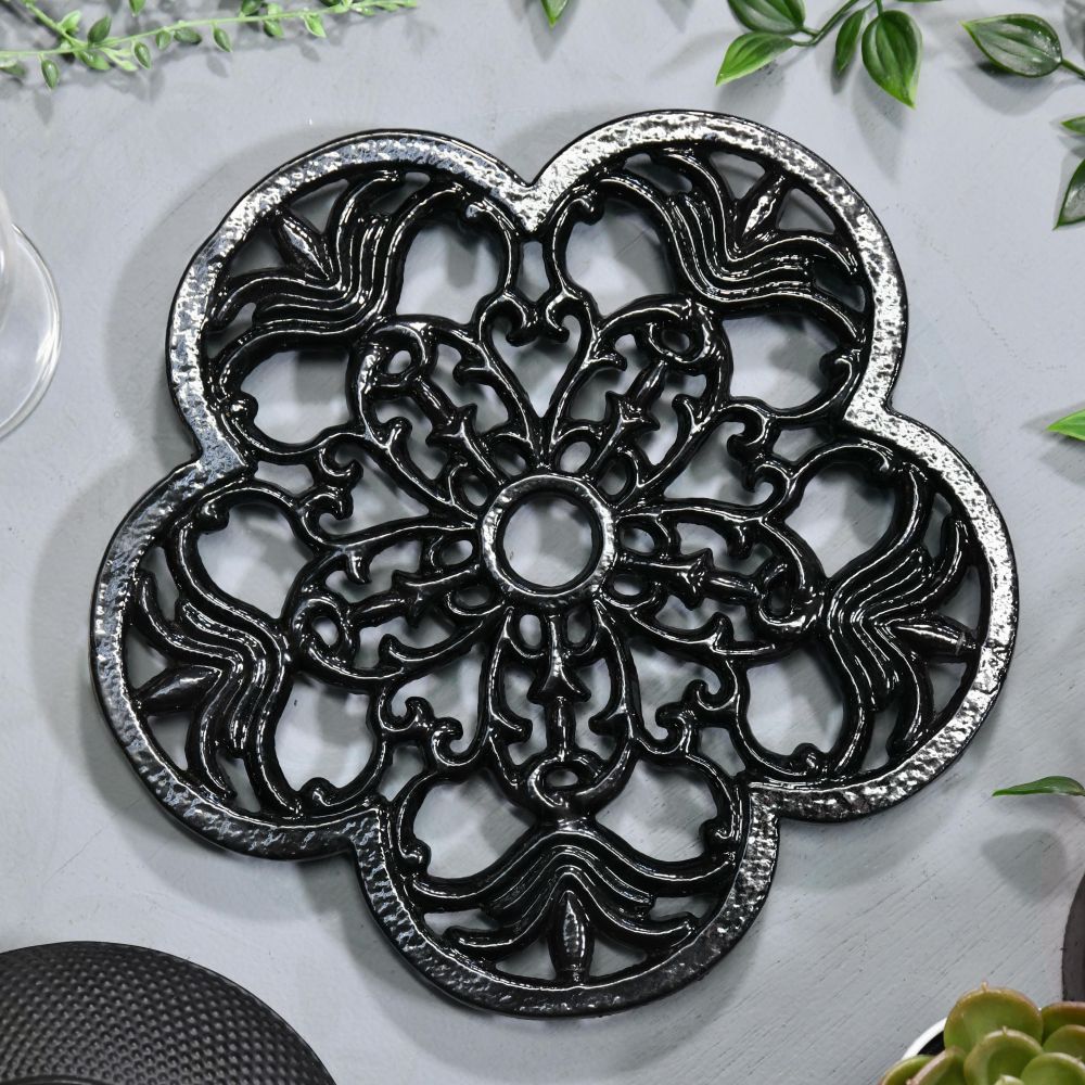 Cast Iron Kitchen Trivets | Trivets, Pot Stands & Worktop Protectors ...
