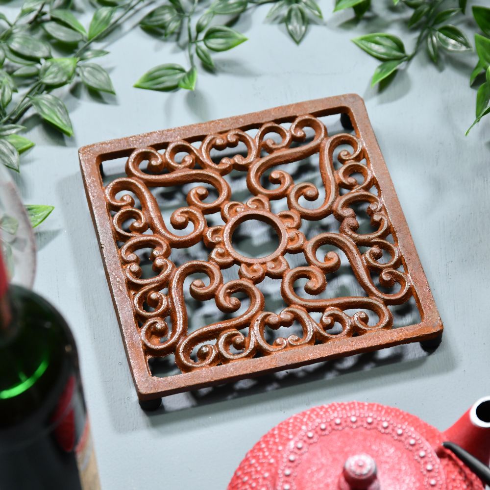 Trivet - Heavy duty V4 Square - Rust | Black Country Metalworks