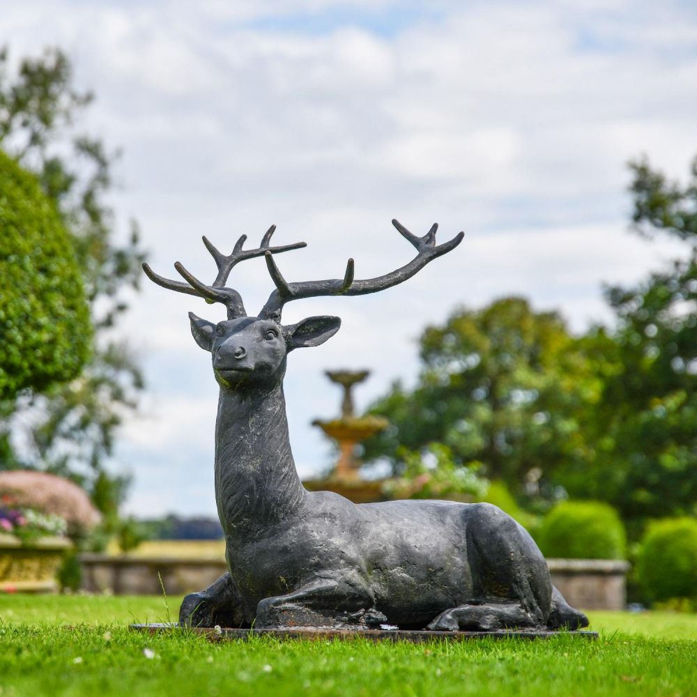 'Elkin' Rustic Black Cast Iron Stag Sculpture - Facing Left | Black ...