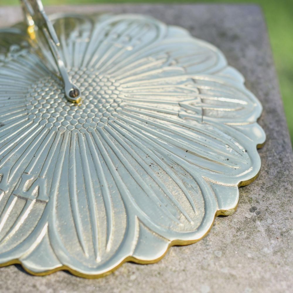 Polished Brass 'Sunflower' Sundial - 250mm | Black Country Metalworks