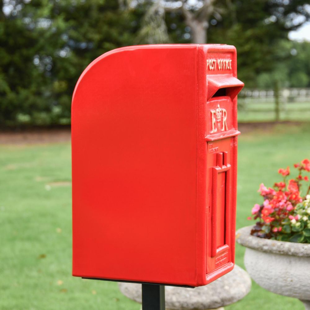 Red & Gold "Newland" Elizabeth Regina Post Box with Stand | Black ...