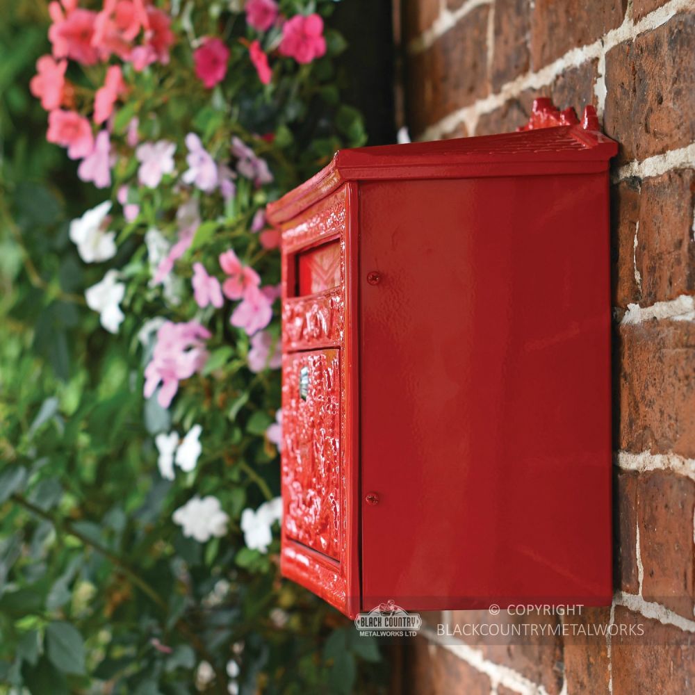 "Horncastle Abbey" Red Wall Mounted Post Box | Black Country Metalworks