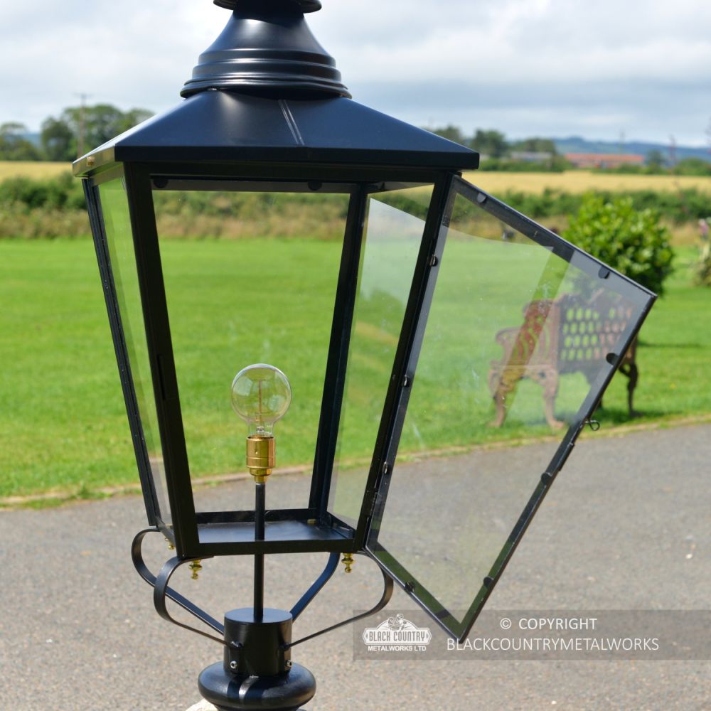Black Rochester Entrance Pillar Light - 105cm | Black Country Metalworks