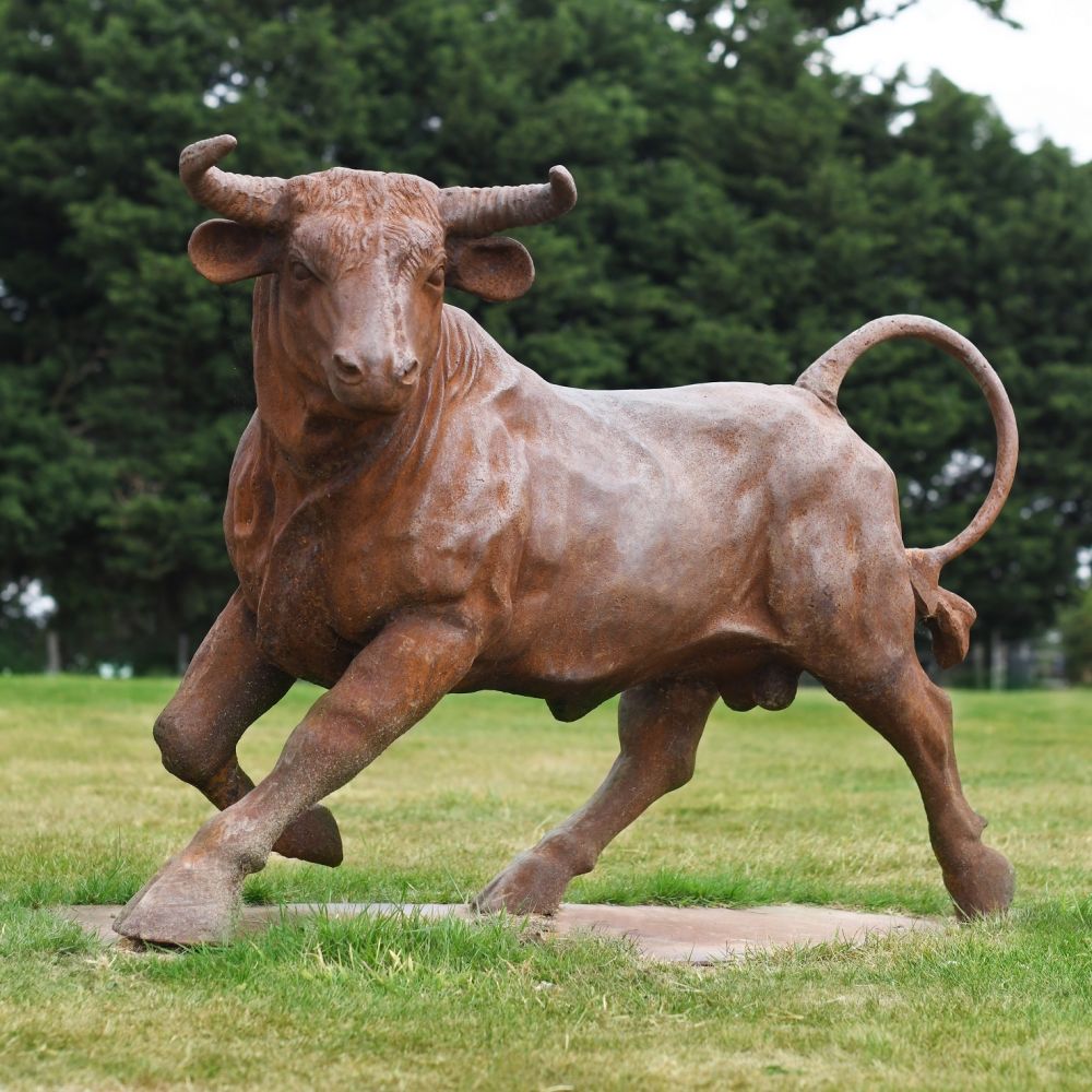 “Shepherds Hill” Rustic Bull Garden Sculpture | Black Country Metalworks
