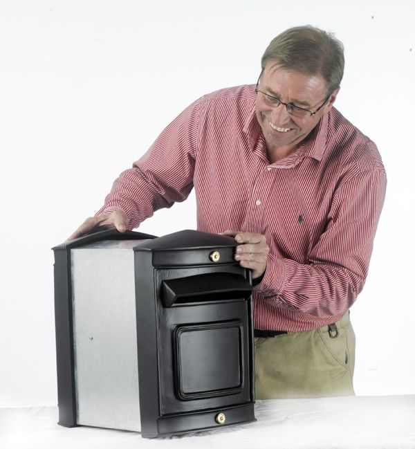 The Sheffield Telescopic Post Box | Black Country Metalworks