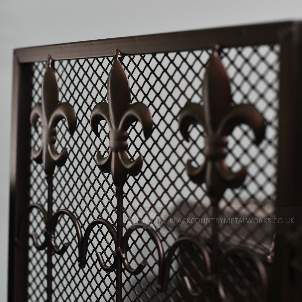 “Chichester” Fireguard | Black Country Metalworks