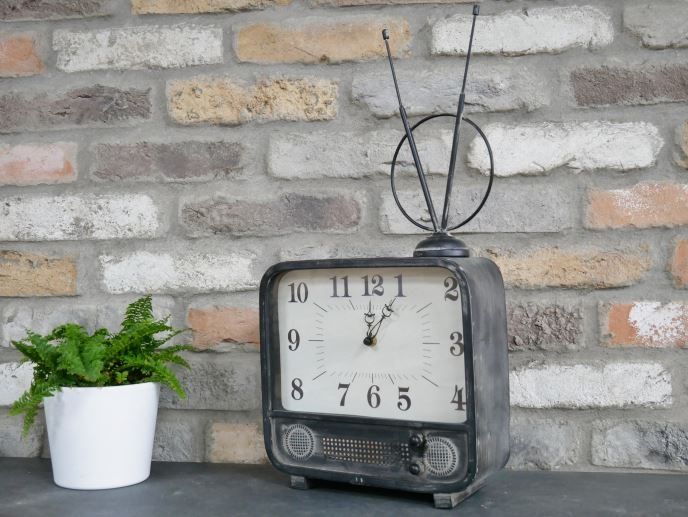 Vintage & Shabby Chic Clocks | Black Country Metalworks