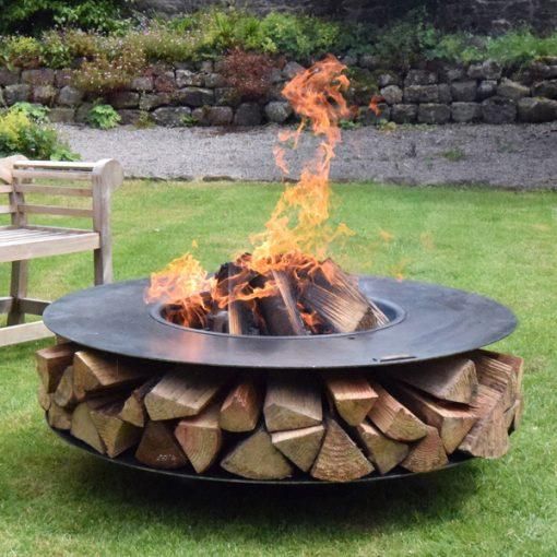 Ring Barbecue Fire Pit With Log Storage & Swing Arm Barbecue Rack ...