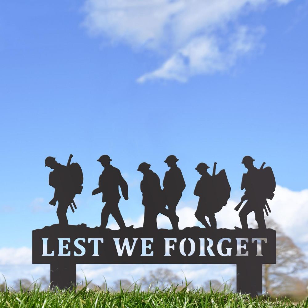Walking Soldiers "Lest We Forget" Memorial Ground Spike in Black Finish ...