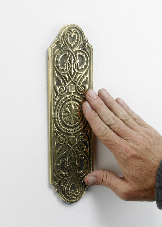 Ornate Disc Fingerplate | Black Country Metalworks
