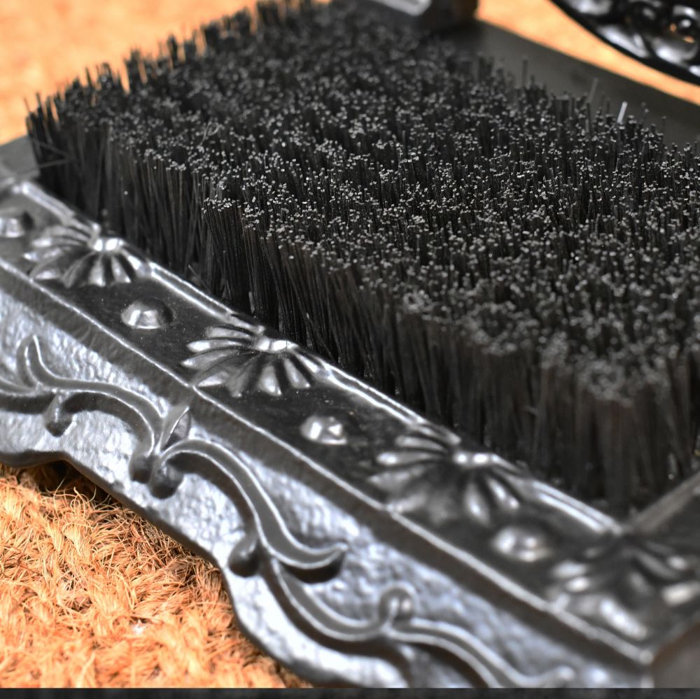 'Mallory' Victorian Styled Boot Brush & Scraper | Black Country Metalworks