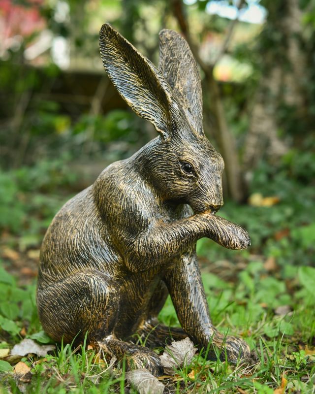 'Holly' the Housekeeping Hare | Black Country Metalworks