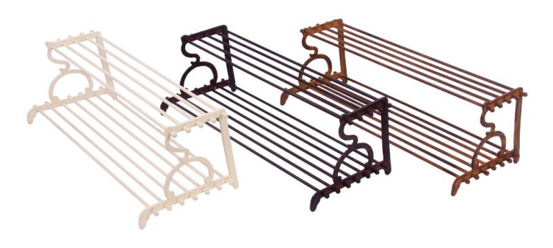 Cream “Loredana” Heart Shoe Stand | Black Country Metalworks