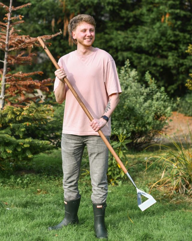 Stainless Steel Dutch Gardening Hoe With Ash Wood Handle | Black ...