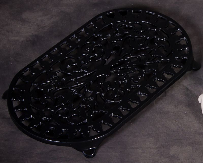 “Parslow House” Cast Iron Trivet | Black Country Metalworks