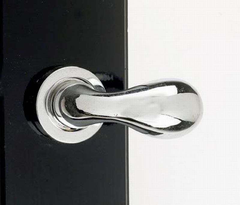 “Riesling” Contemporary Lever Handle | Black Country Metalworks