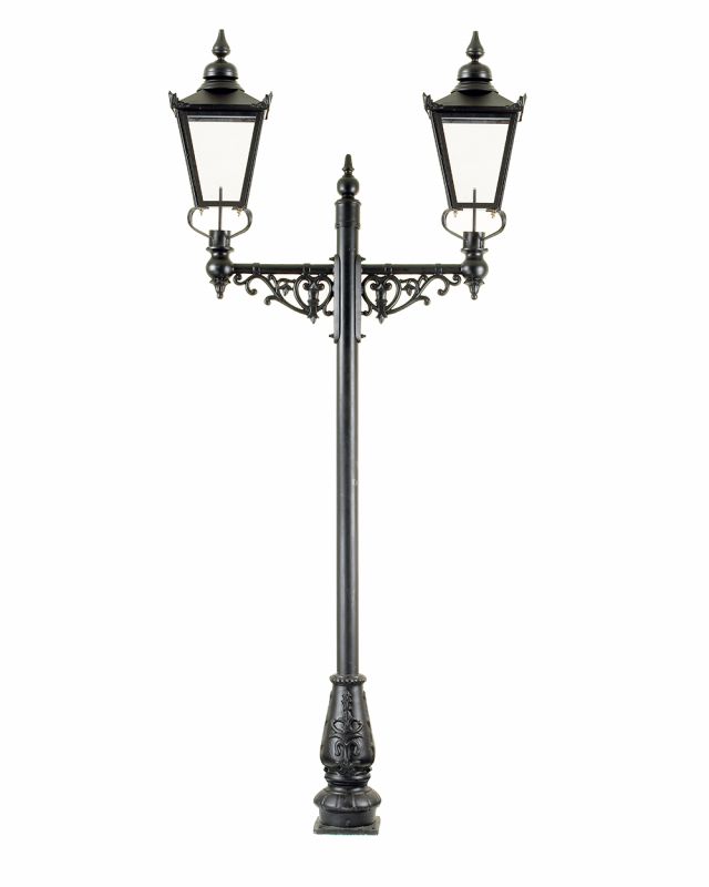 Double headed Victorian lamp post | Black Country Metalworks
