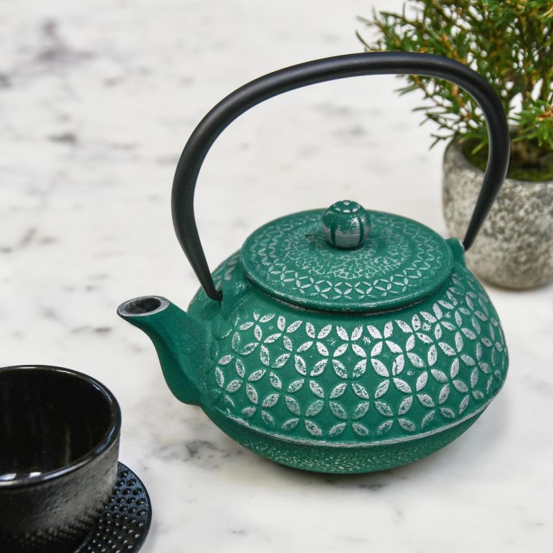 Cast Iron 'Yunomi' Black and Gold Oriental Tea Set | Black Country ...