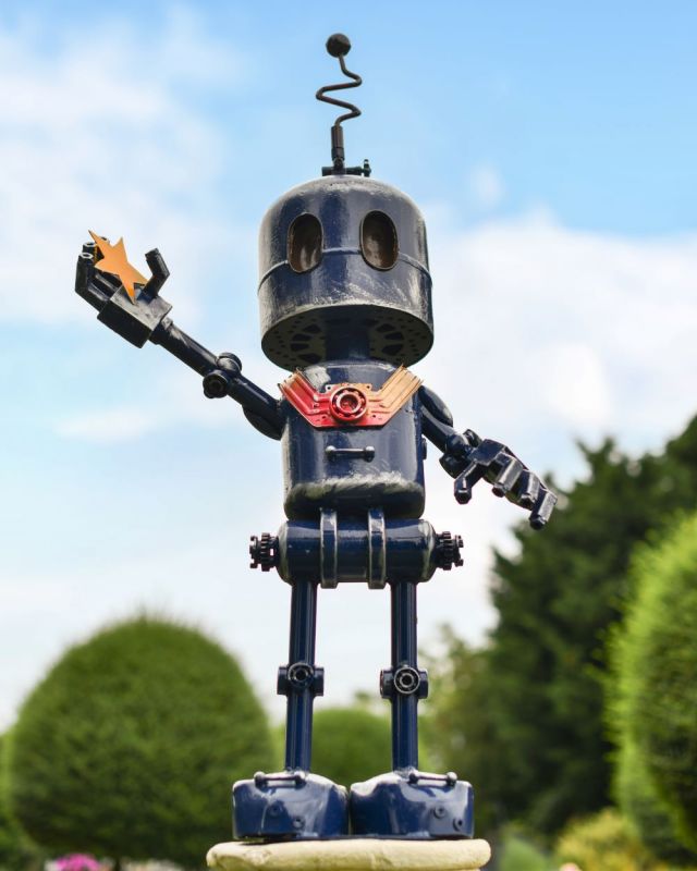 Hero Recycled Metal Robot Sculpture | Black Country Metalworks