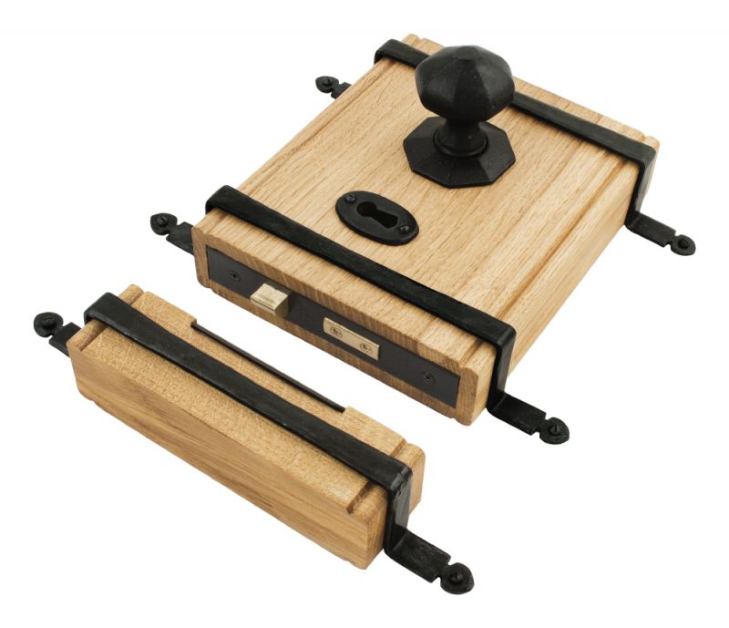 "Northern Red" Oak & Iron 5 Lever Rim Lock and Knob Set - Reversible ...